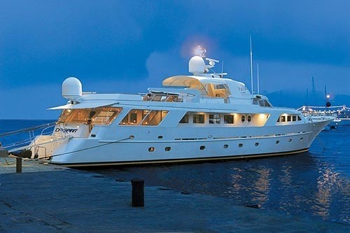 GITANES Yacht Charter Details, Benetti Classic | CHARTERWORLD Luxury ...